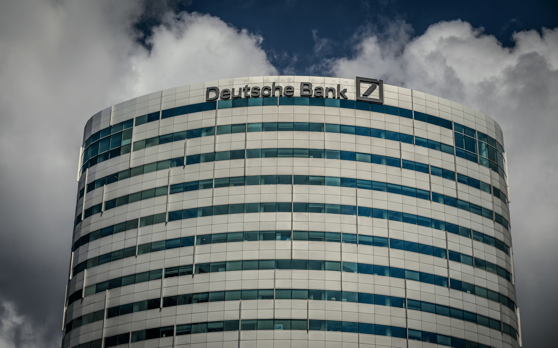 Deutsche Bank Bond Tokenized on EOS Network | Bitcoinist.com