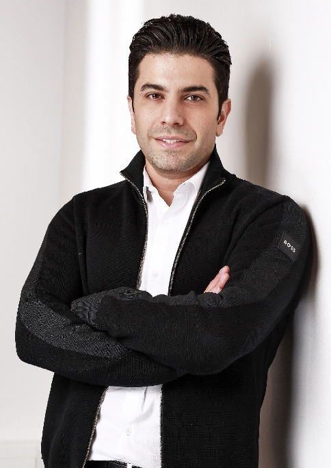 How Hooman Motevalli Is Changing The Game With His DAO-Based Metaverse ...