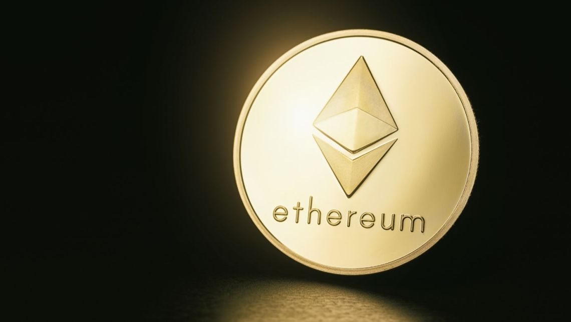 Ethereum Spikes, Whales Swiftly Scoop 8,000 ETH: More Gains Incoming?
