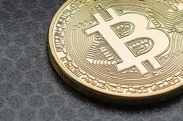 Analyst Explains Why Bitcoin Price Is Not Rallying Alongside Gold And ...
